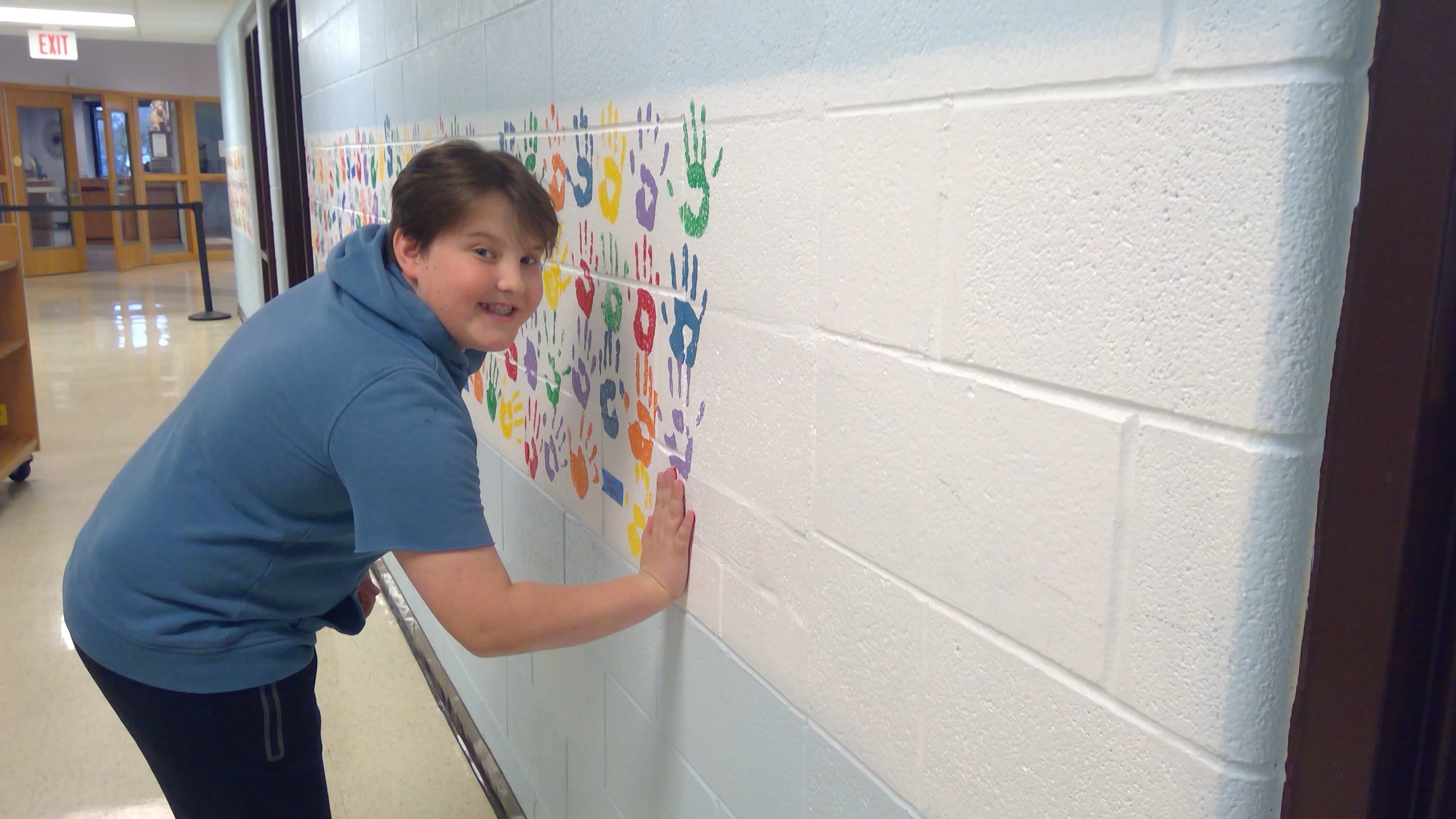 Gallery - 5th Grade Handprints 22-23