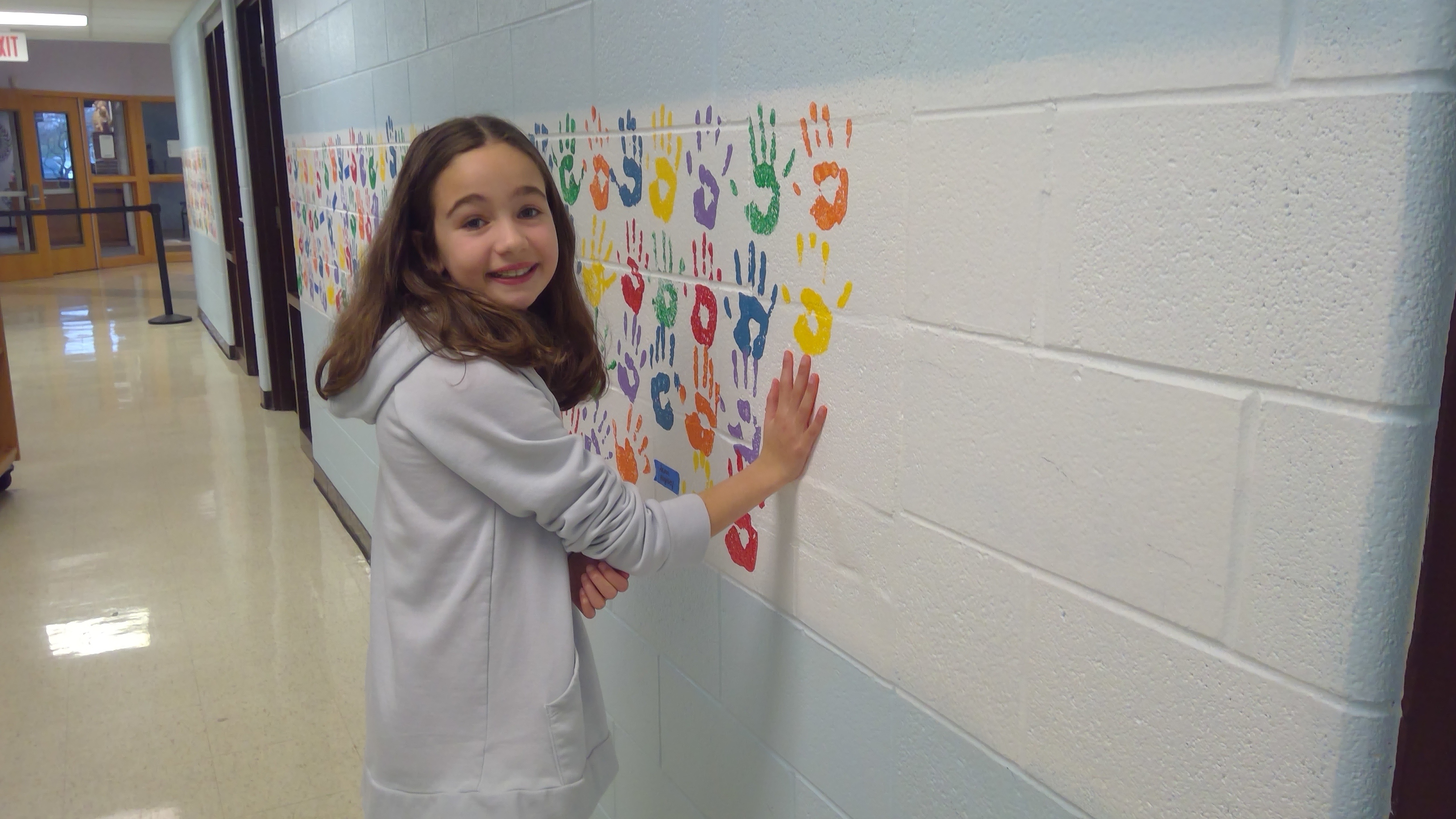 Gallery - 5th Grade Handprints 22-23