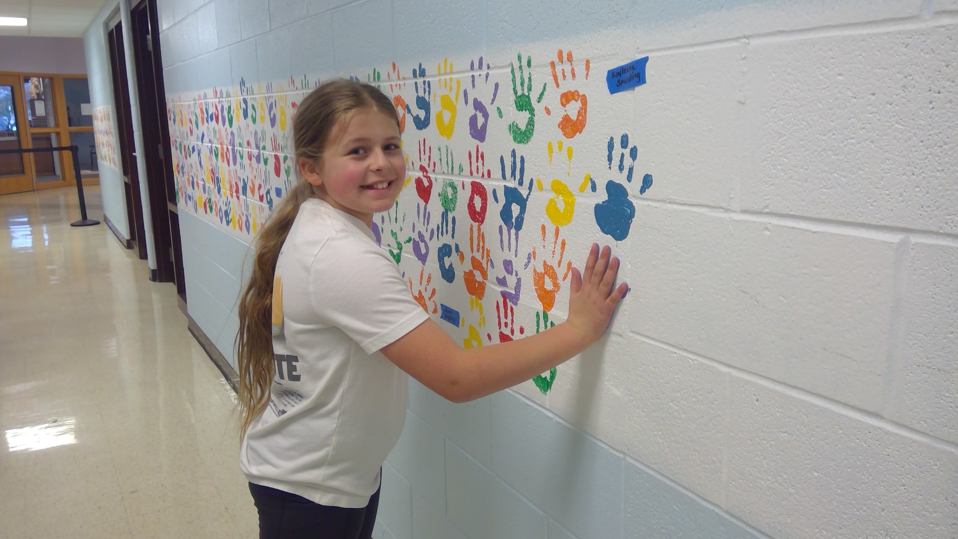 Gallery - 5th Grade Handprints 22-23